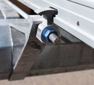 Array Technologies debuts a single-bolt clamp to speed up its DuraTrack ...