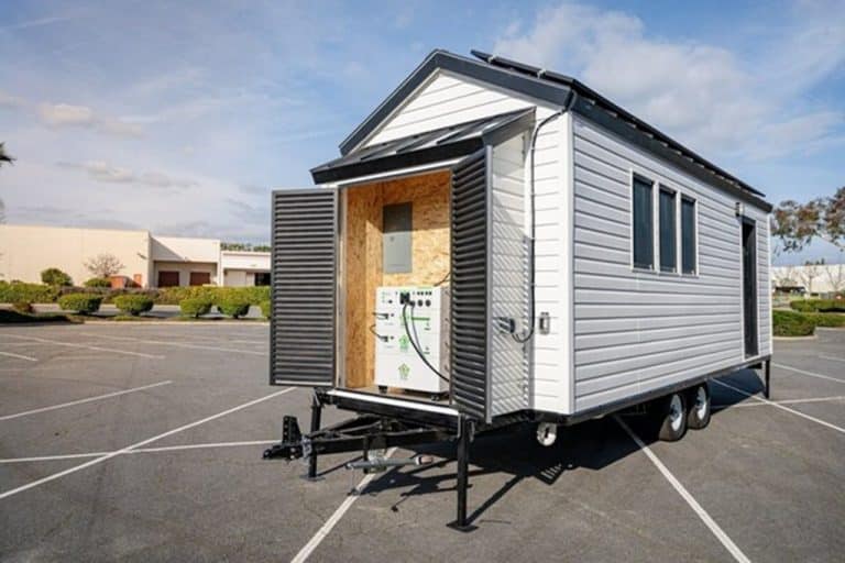 Watch: Creating an all-in home solar, battery storage and generator ...