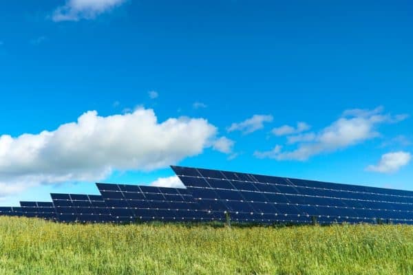 Arevon earns $299 million financing package for 2 solar projects in ...