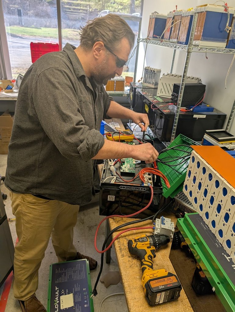 Installed KiloVault? Solamp is here to help | Solar Builder