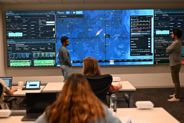 Nextpower opens Southeast hub, doubles manufacturing capacity in Tenn ...